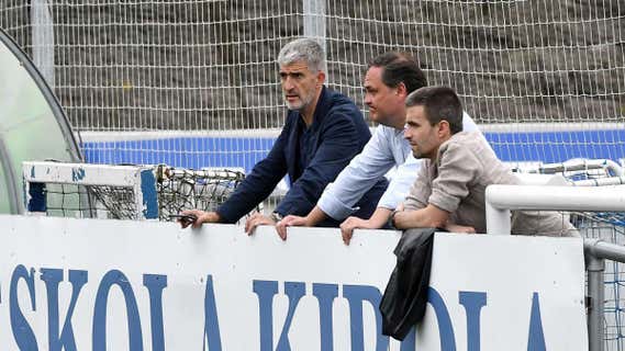 Erik Bretos, el sustituto de Roberto Olabe: periodista, traductor de ...